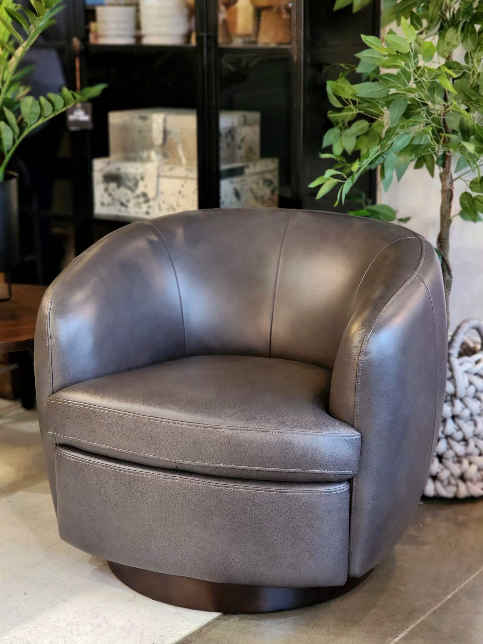 Milan Chair | Velvet Swivel Chair | City Home PDX