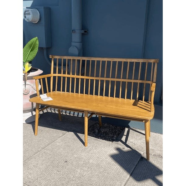 Aspen Bench in Sandy Oak | Furniture | City Home Outlet